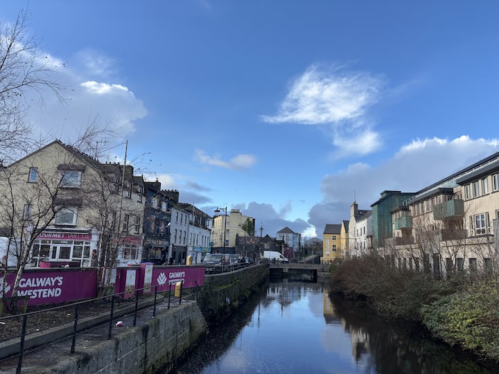 Central Spacious 1 Bed Galway Westend - Galway