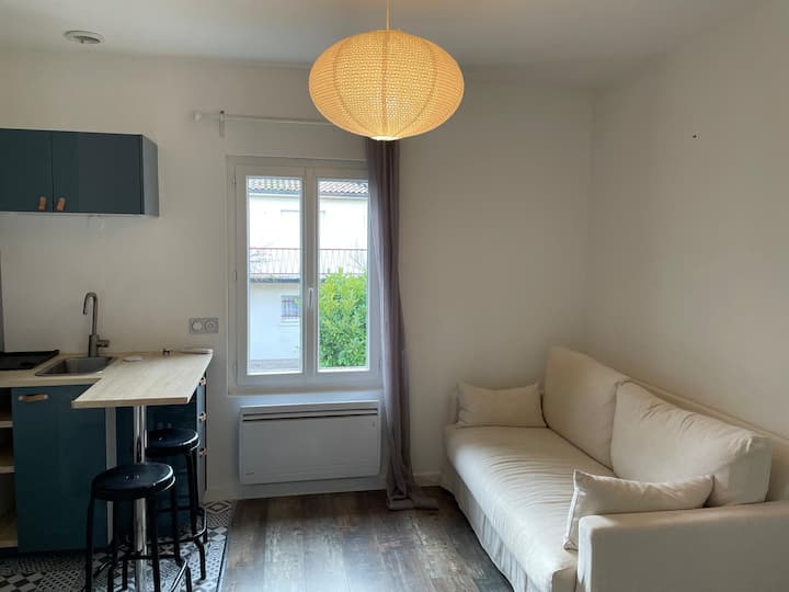 Joli Appartement 2 Pièces Proche De Tout - Libourne