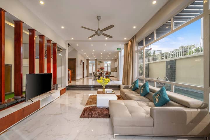 Villa Gần Biển . Cách Biển 200 Mét - Vietnam