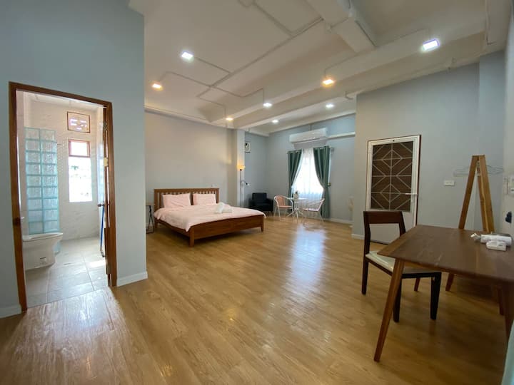 Meika Happiness Level 3 - Vientiane