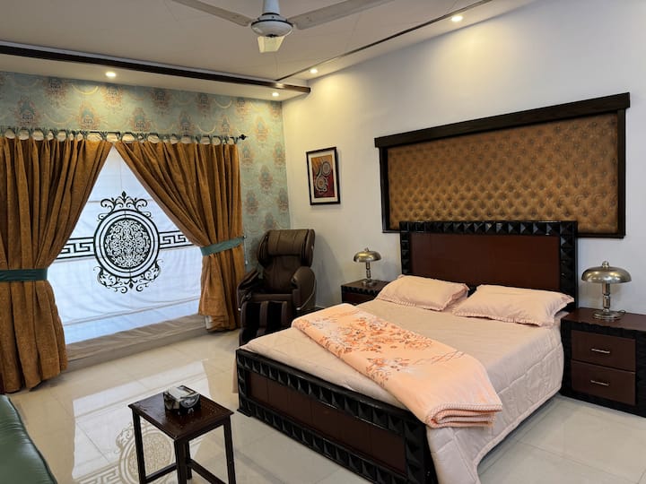 3br Modern House Upper Portion In Dha Phase 5 - Lahore