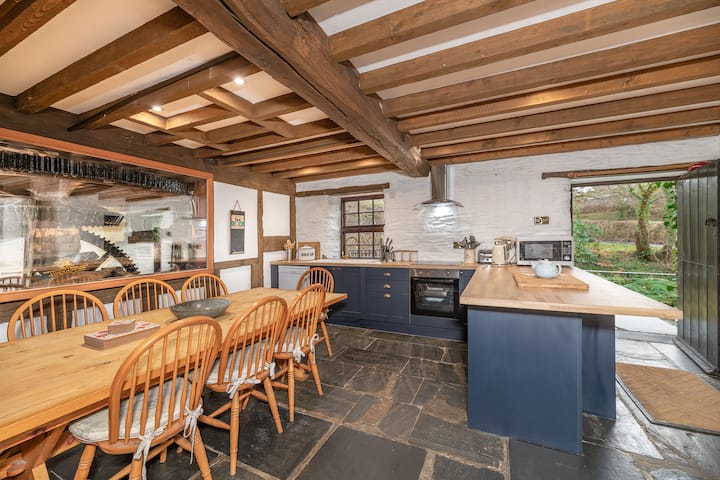 Watermill & Stable - With Beautiful Grounds! - Machynlleth