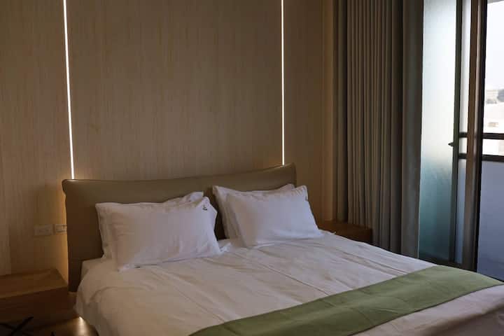 《慕南旅 Munan Stay》 
豪華雙人房 中西區核心地點 赤崁樓 石精臼 步行3分鐘 - 台南 南區