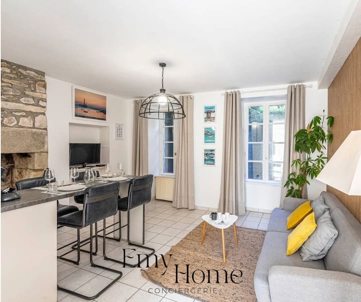 Au Port, Au Calme D'une Cour Intérieure - Vannes