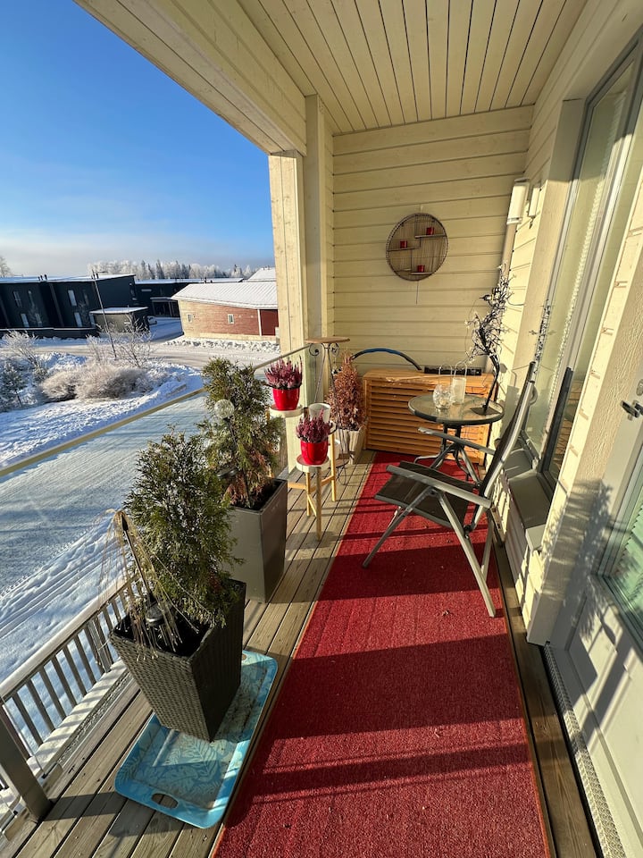 Viihtyisä Yksiö Luhtitalossa Parvekkeella - Tampere