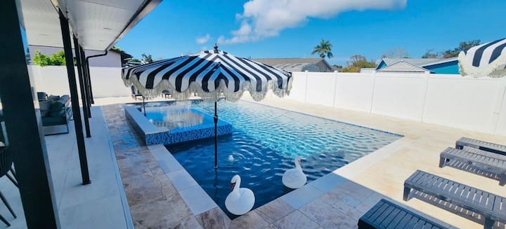 Pool+spa+3.5 Baths+outdoor Grill - Bradenton, FL