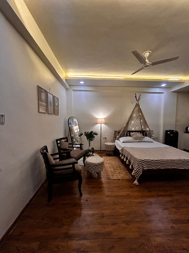 Vrindavan Retreat - Mathura