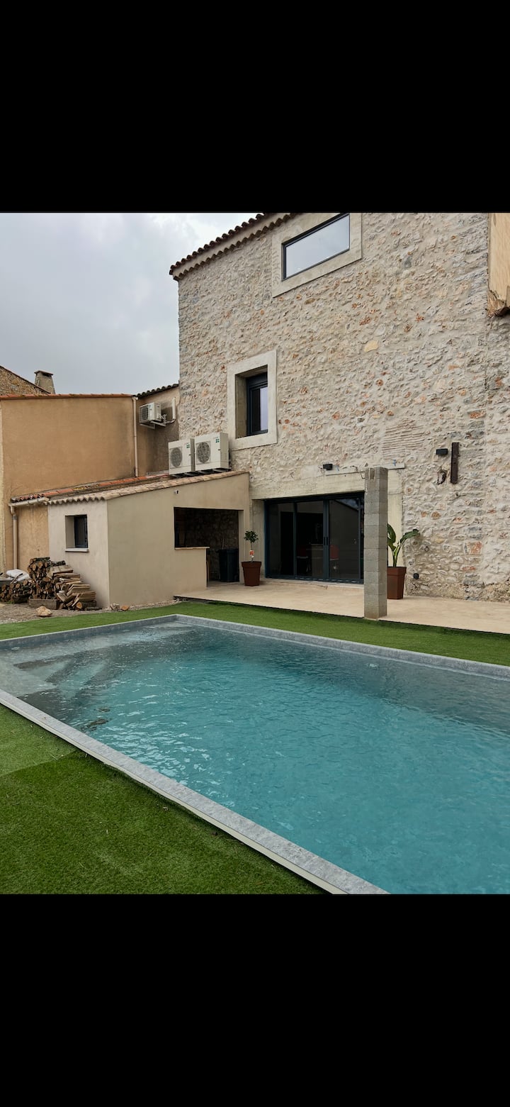 Maison En Pierre Avec Piscine - Leucate