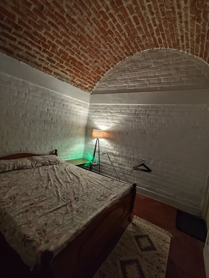 Live In The Lap Of Nature - Salem