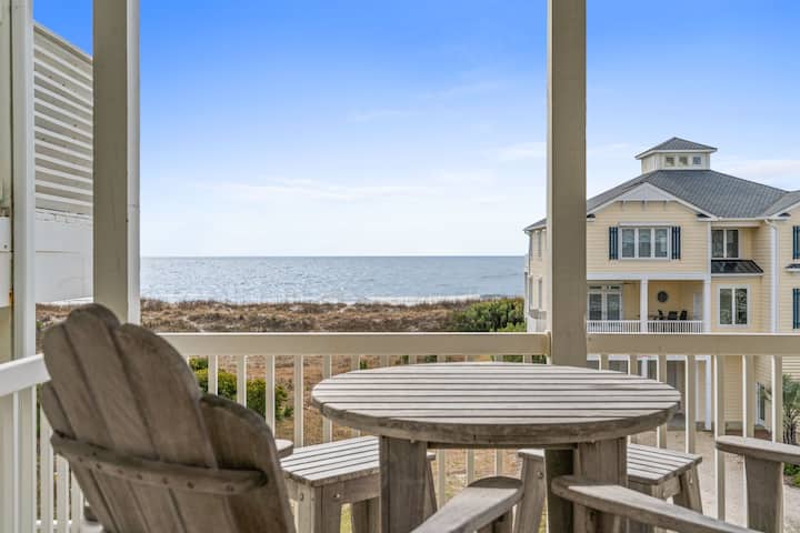 Spacious Beach Getaway | 2k,4f | 4 Bathrooms - Ocean Isle Beach, NC