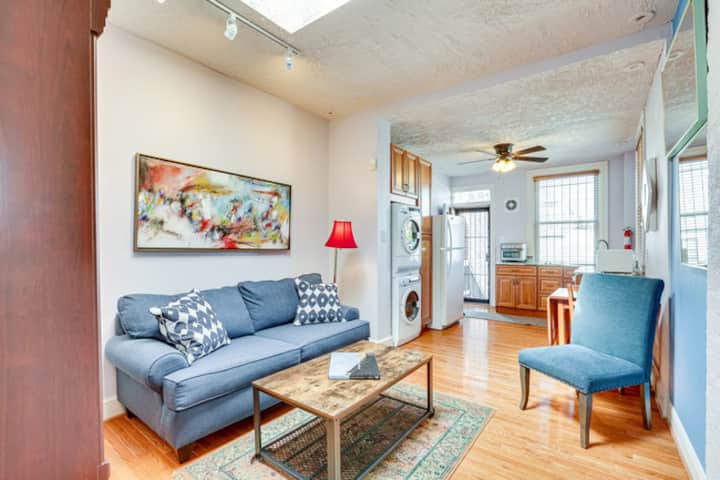 Bright Spacious 1br A Block From Shaw Metro - Washington, D.C.