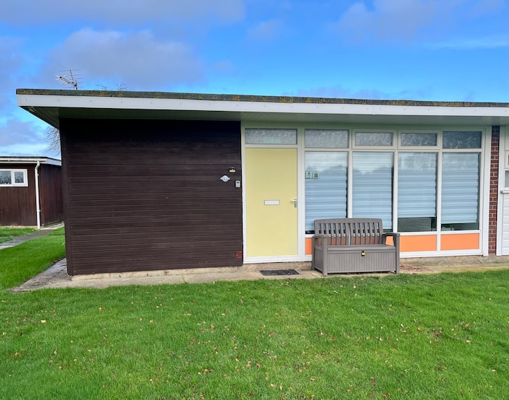 2 Bedroom Chalet, Broadside Chalet Park, Stalham - Sea Palling