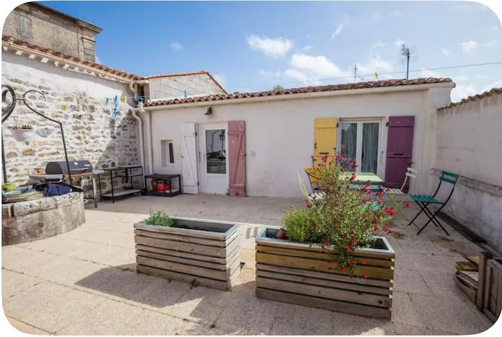Charmante Maisonnette Sur Cour - La Tremblade