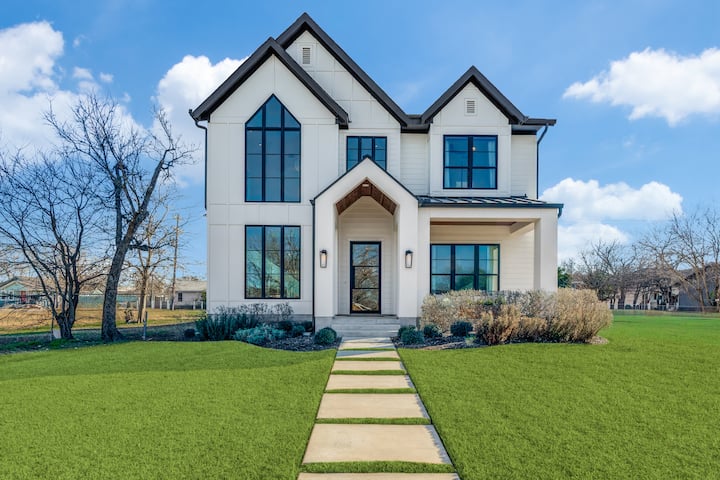 Georgetown Manor | Modern Home Near Dtwn Square - Georgetown, TX
