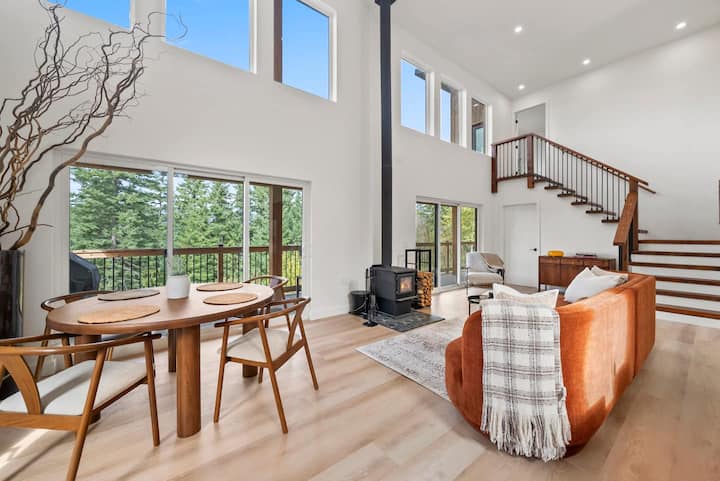 Shuswap Cedar Cabin- A Private Luxury Oasis - Blind Bay