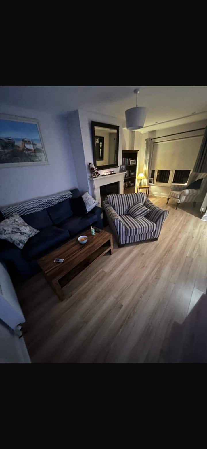 2 Bedroom Townhouse 15 Min Drive To City…. - Cork (Ireland)