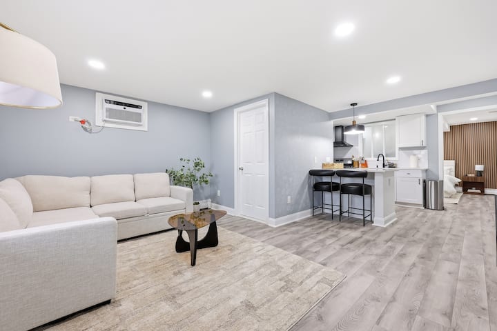 Prestige Suite Near Nyc & Metlife | Free Parking - Edgewater, NJ