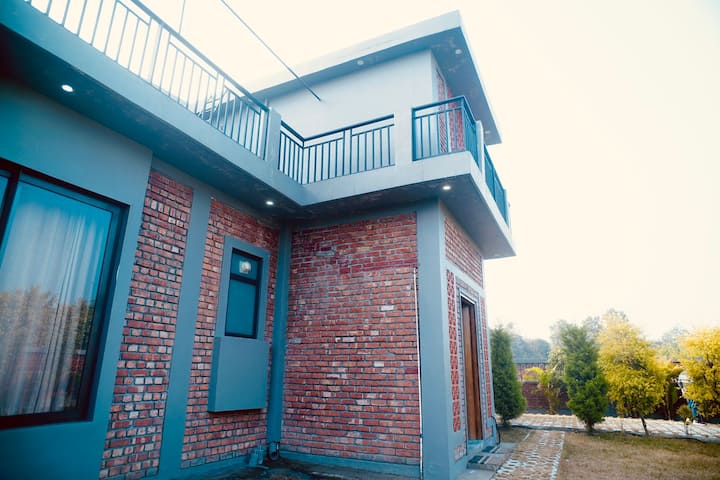 Stayeasy-private Floor - Kashipur