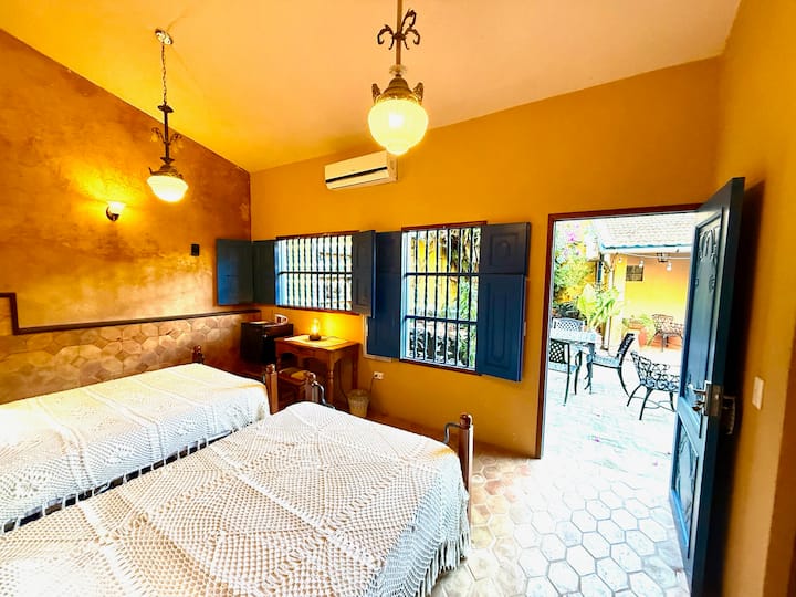 Twin Garden Room• Free Wifi•breakfast• 24/7 Energy - The Bahamas