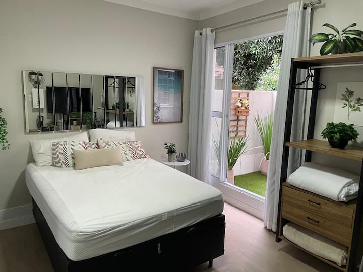 Lindo Studio Com Garden Privativo. - Porto Alegre