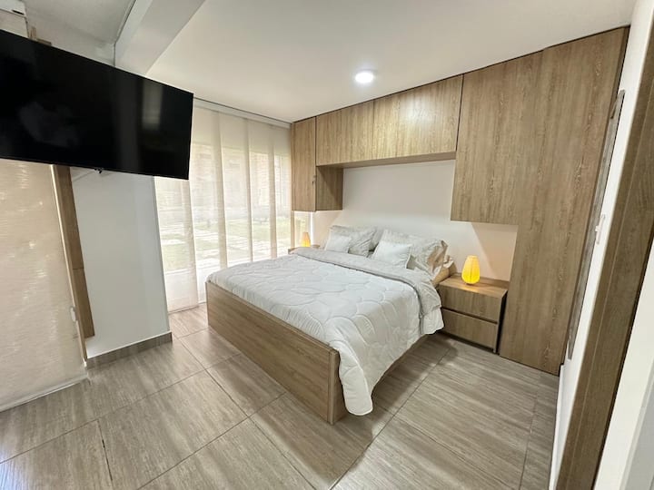 Modern Studio Apartment On Av. 19 With Parking - Armenia, Colombia