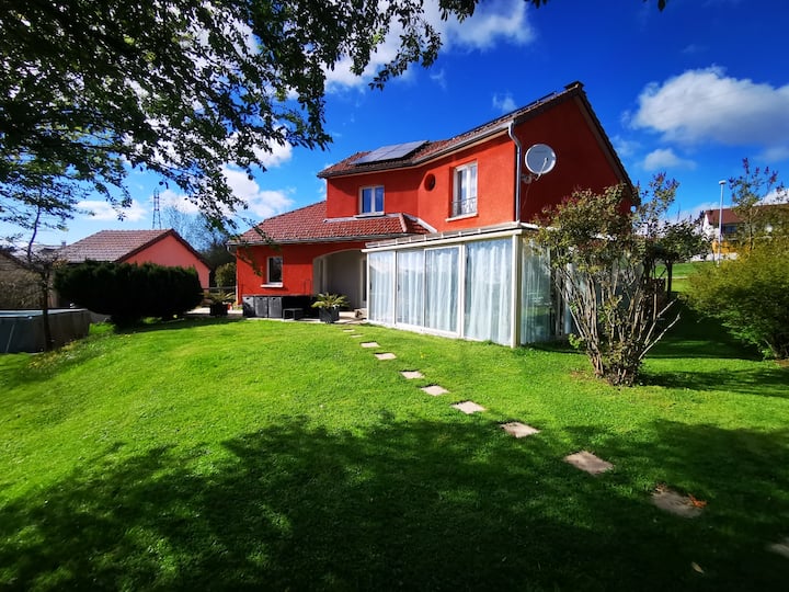 Logement Chaleureux Au Cœur Du Haut-jura. - Lamoura