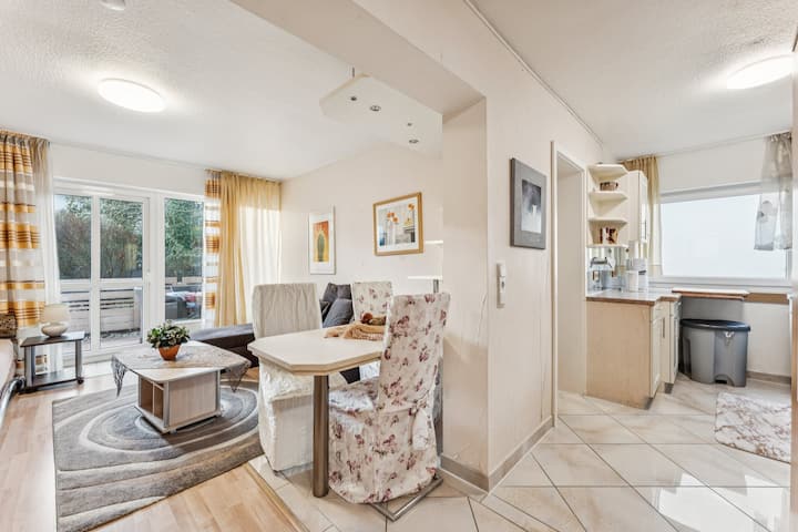 Helle 4‑zi‑wohnung Mit Tv, Terrasse, Küche & Wlan - Wiesbaden