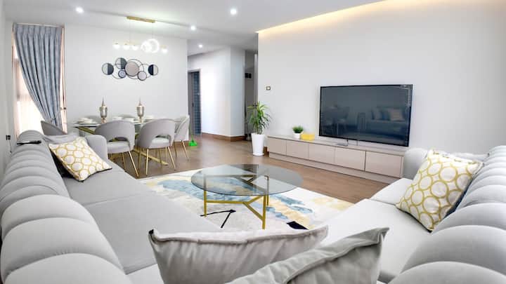 Luxury 3br In Sarbet | Walk To Embassies | Secure - Addis-Abeba