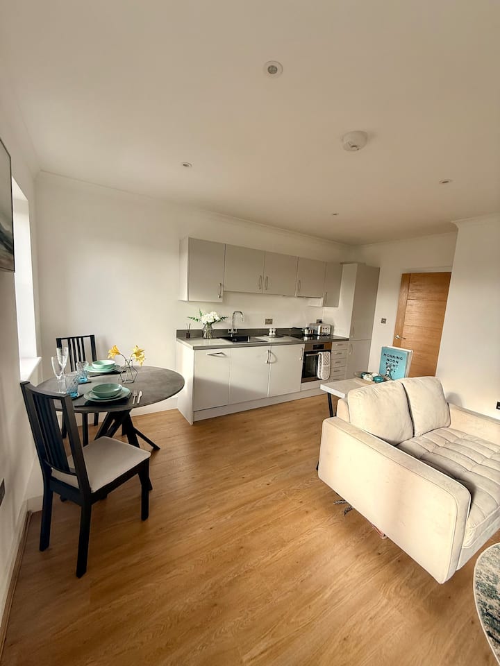 Brand New Flat | Fully Equipped | Greater London - Cockfosters