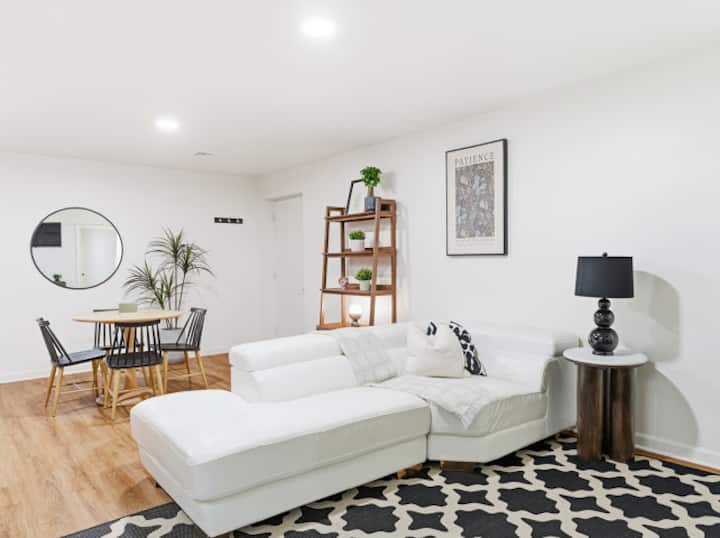 Metlife! 2bedrooms Ground Apt Near Nyc + Parking - New York City