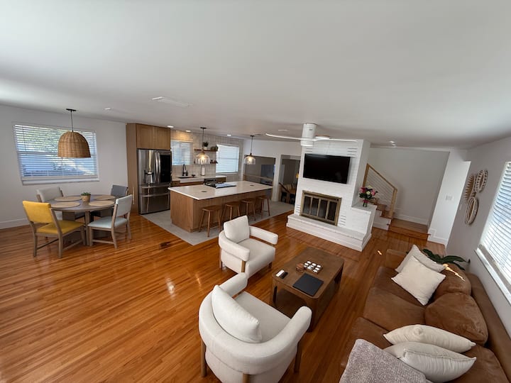 Beautiful Beach House With A Pool ! - Daytona Beach, FL