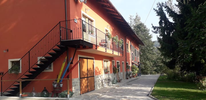 Cascina Grattinera B&b
Ospitalita' E Natura - Priero
