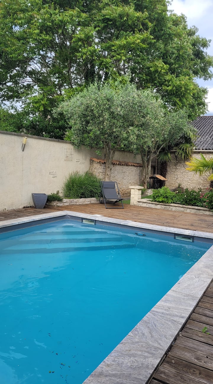 Grande Maison De Charme Piscine Futuroscope - Chasseneuil-du-Poitou