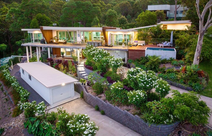 Sunny Studio Apartment - Noosa Shire