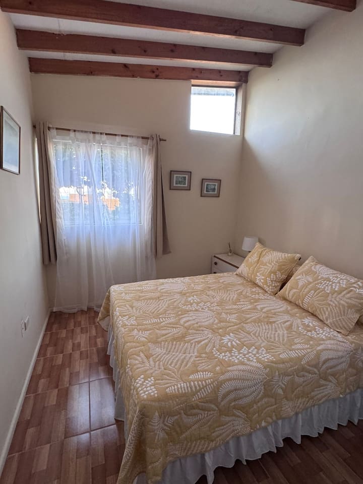 Alojamiento Tranquilo Con Cocina Y Baño Privados - Valparaíso