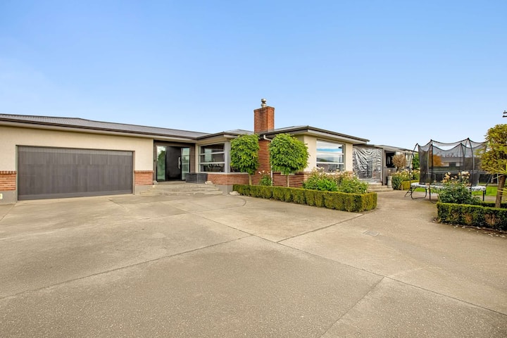 5 Bedroom Whole House - Gore