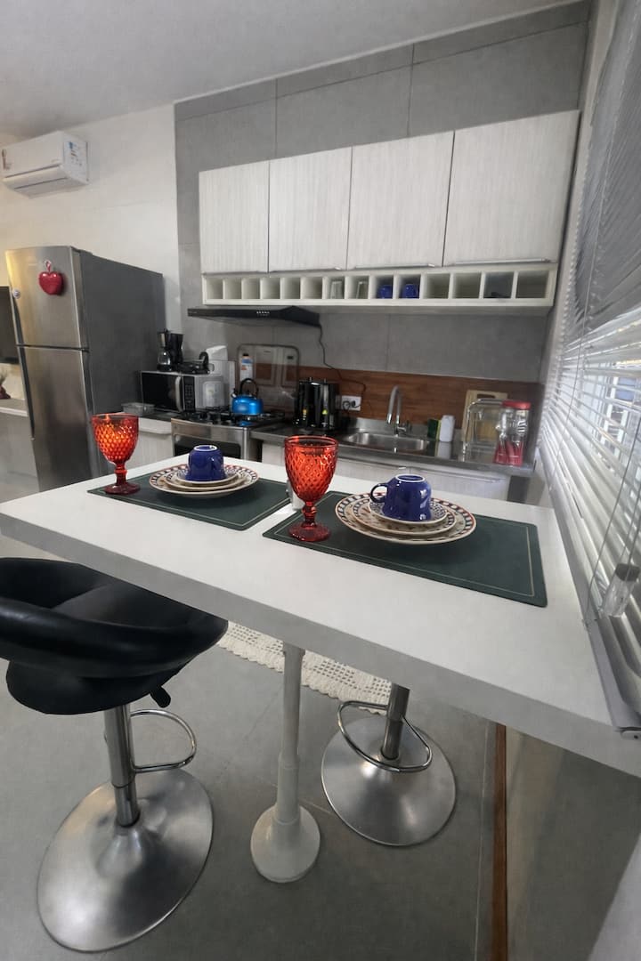 Studio Romã Com Cozinha E Vaga De Garagem - Curitiba
