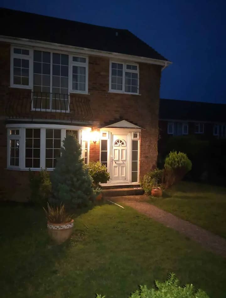 Bexhill Property Near Seafront - Bexhill