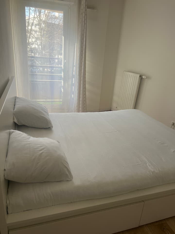 Doux & Accueillant
	•	Havre De Paix Lumineux. - Rosny-sous-Bois