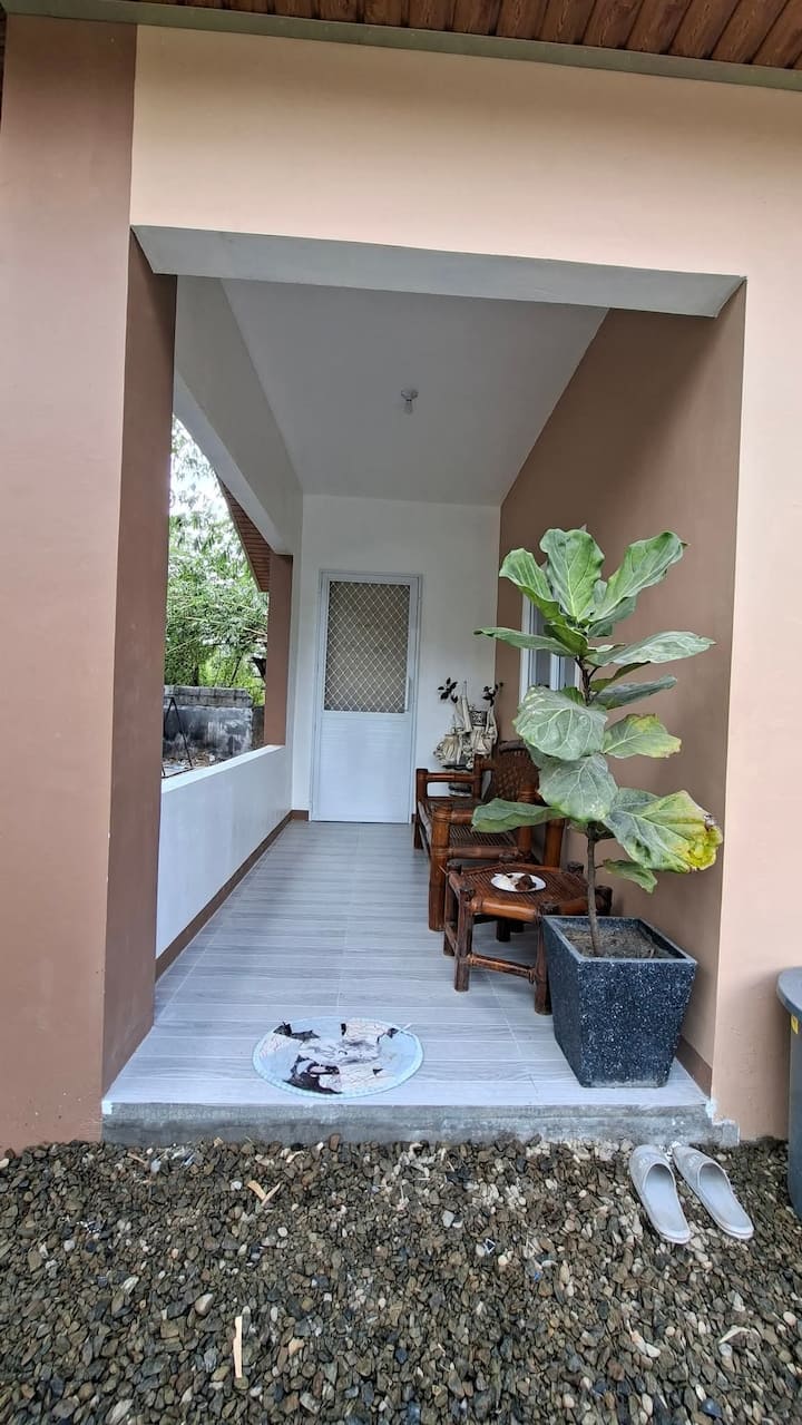 Transient House In Botolan - Botolan