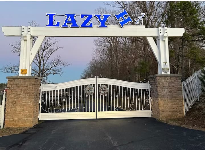 Lazy H Ranch Guest House One - Blue Mountain, MS