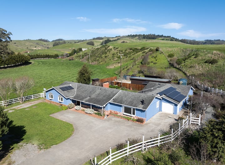Ranch Views | Luxe King Beds | Downtown Pescadero - Pescadero, CA