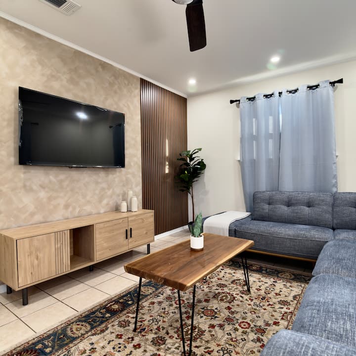 Modern 4br Getaway Minutes From Everything - Kenner, LA