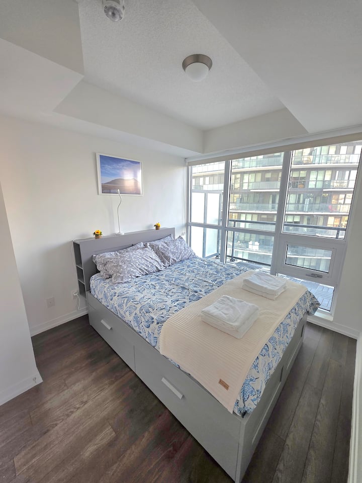 Luxury 2 Rooms 2 Beds Condo Lake Ontario City View - Mississauga