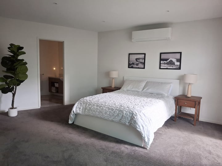 Arrive Early. Sleep Late. - Phillip Island