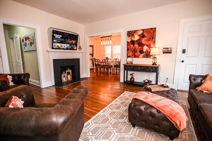 Charming Cleveland Heights Apt For Extended Stays - Cleveland Heights, OH