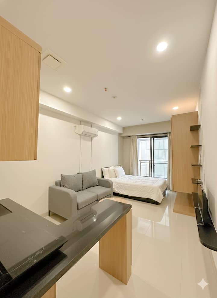 Baraka (Room On Top Of Aeonmall Sentul City) - Bogor