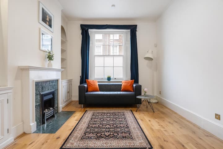 Westminster Central 4-bed | Walk To The Thames - Forest
