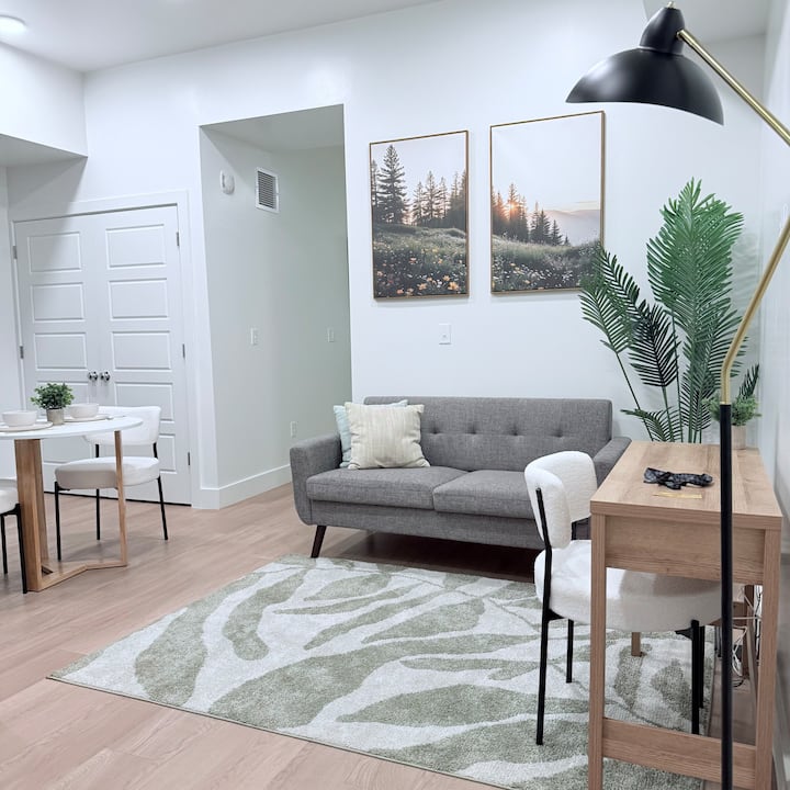 Quiet Downtown Slc Studio | King Bed + Parking - Aeropuerto de Salt Lake City (SLC)