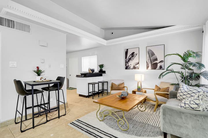 Kentucky Urban 2br | Near Downtown El Paso - El Paso, TX